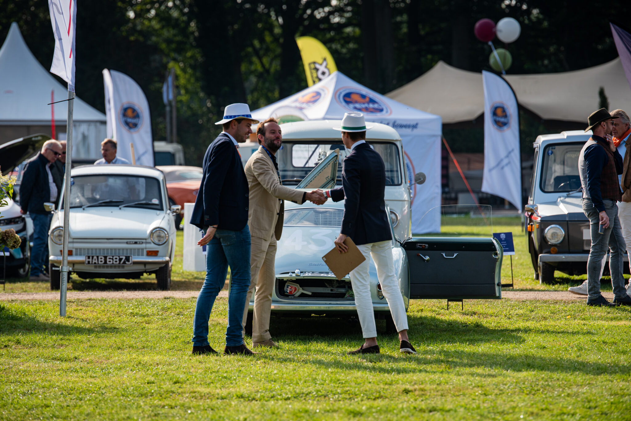 Heritage Cars Delft - Classic Cars Specialist